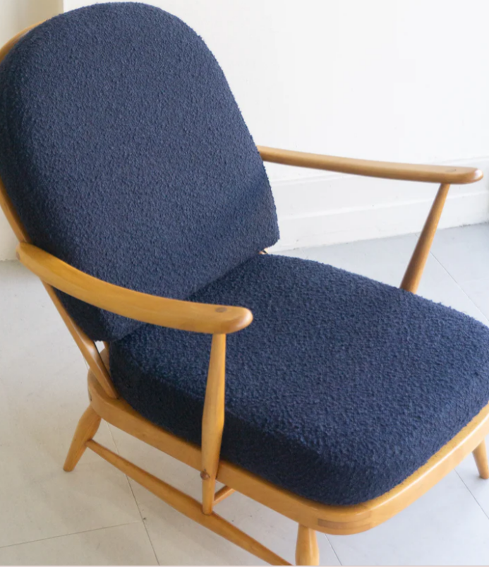 Pre-owned & Refurbished ERCOL - 335 Armchair by Lucian Ercolani | Collecte