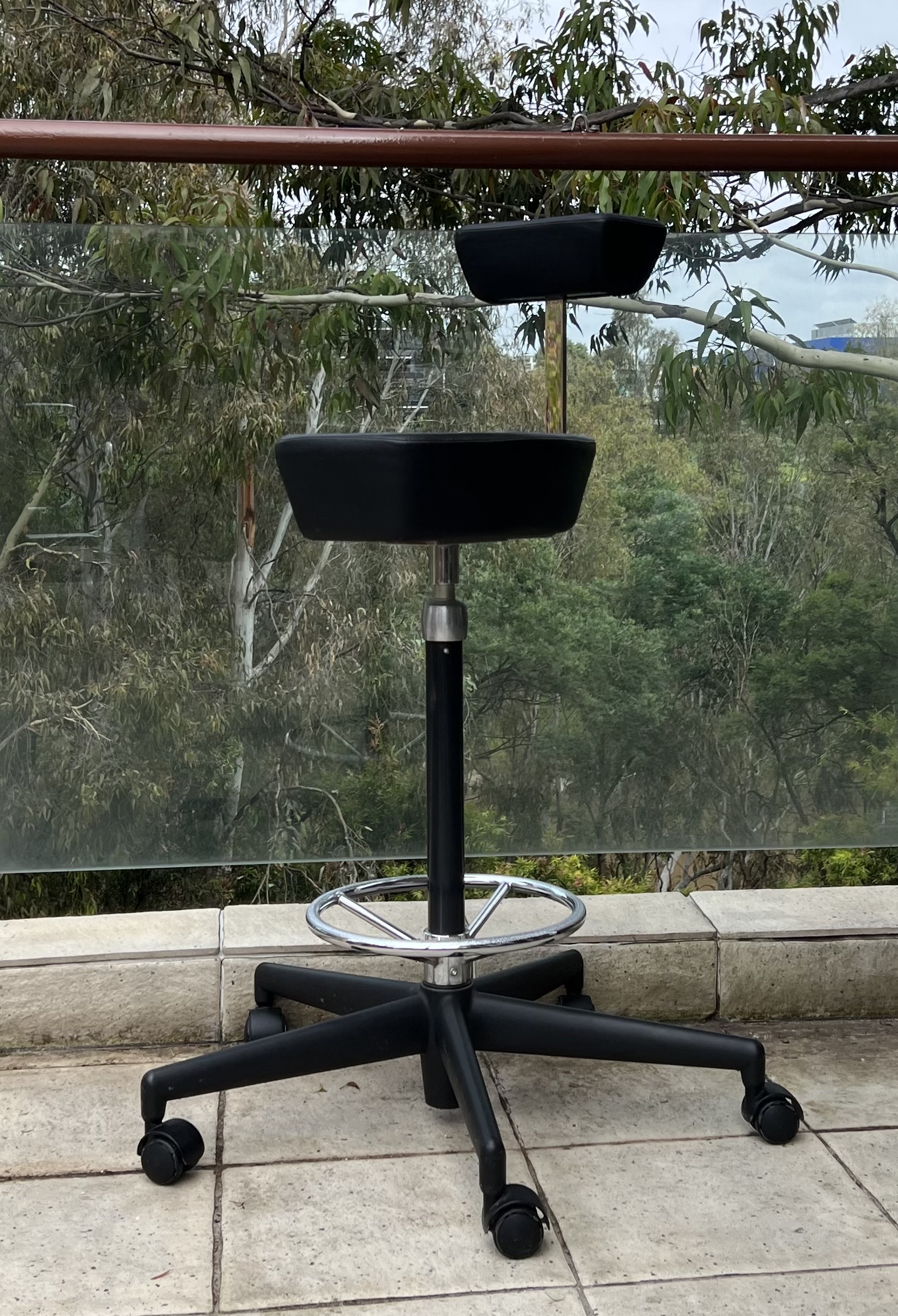 Pre-owned & Refurbished VITRA - George Nelson Perch | Collecte