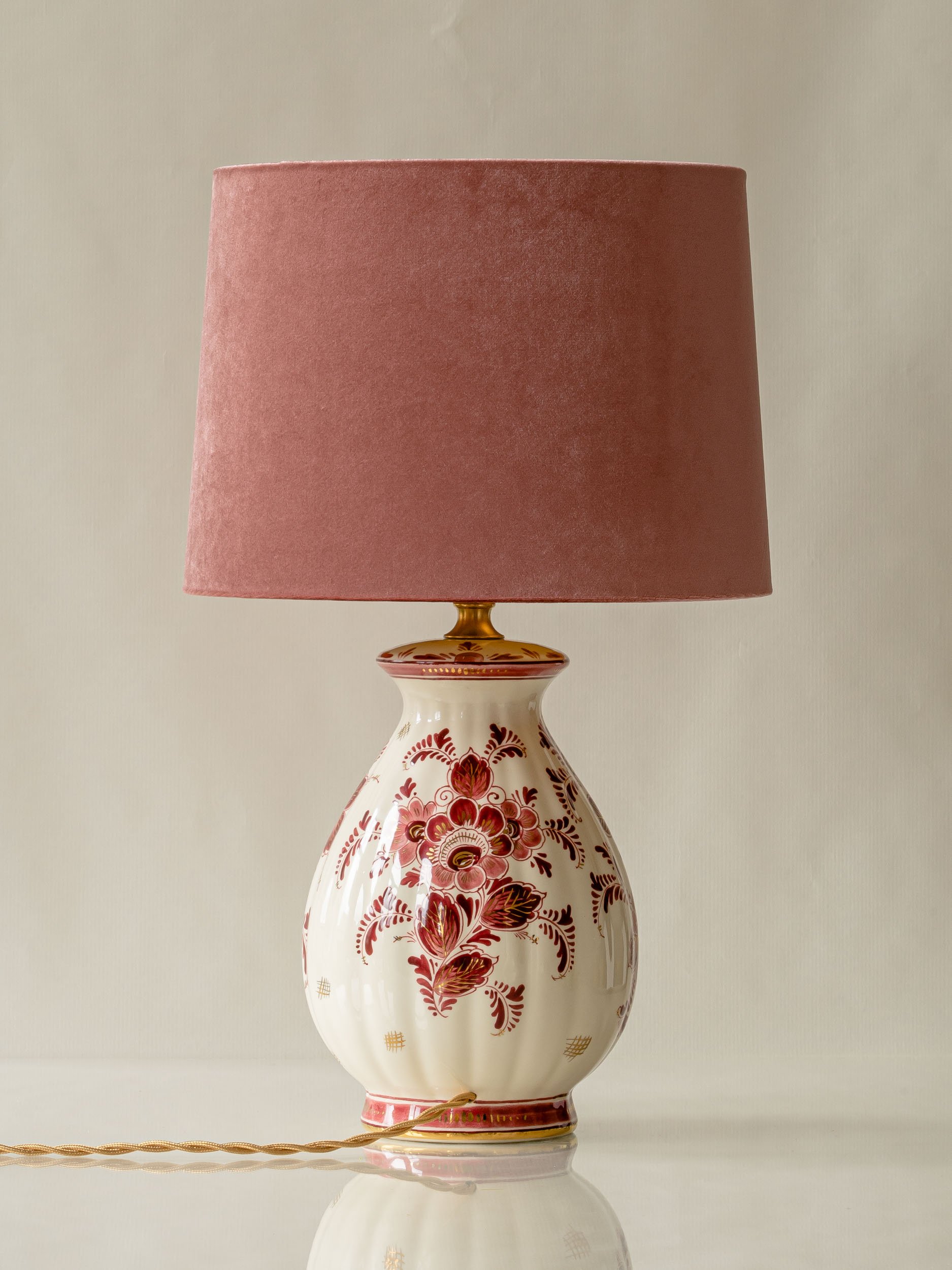 Pre-owned & Refurbished Amitabha Studio - Vintage Delfts Rood Regina ...