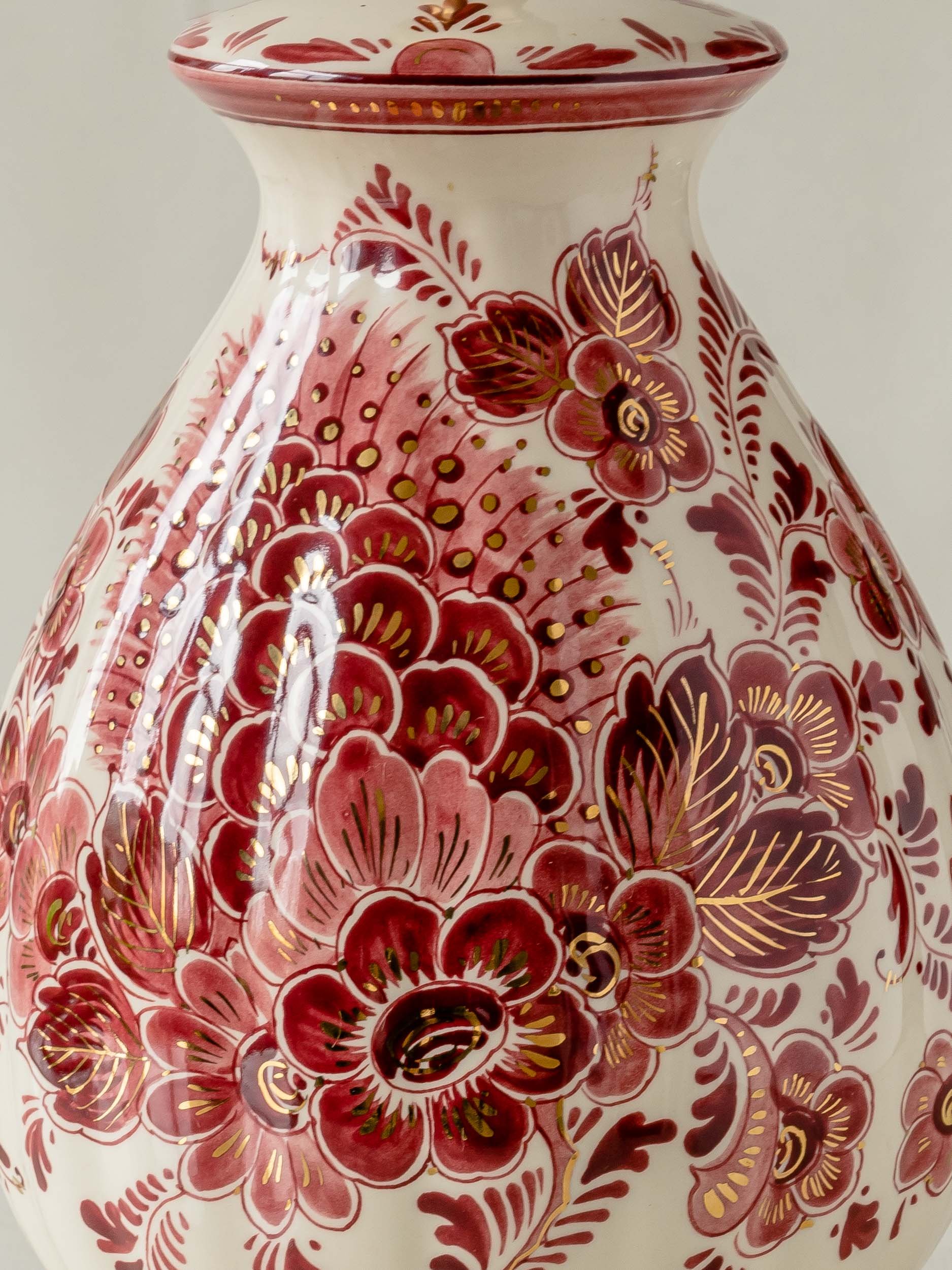 Pre-owned & Refurbished Amitabha Studio - Vintage Delfts Rood Regina ...