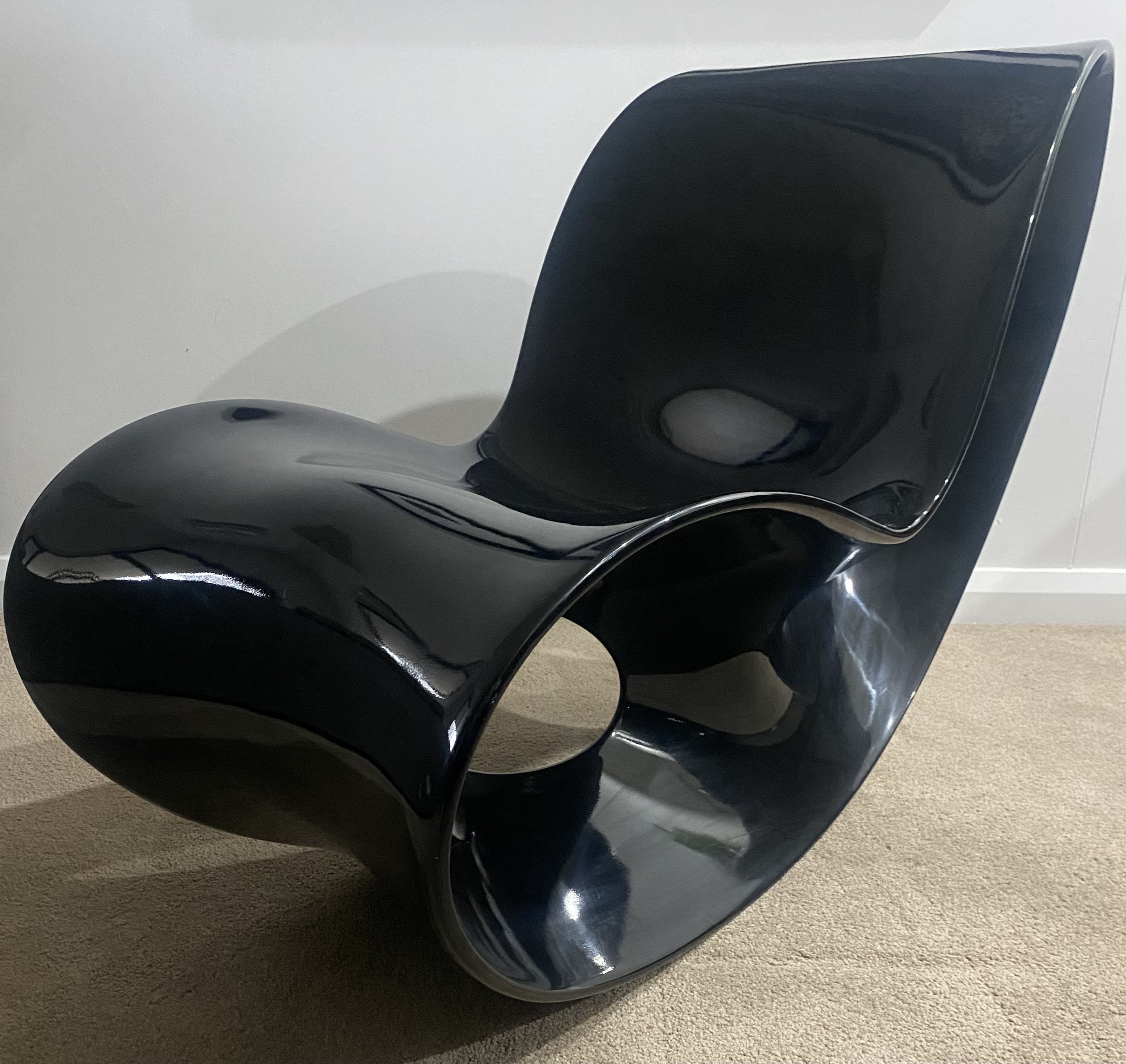 Pre-owned & Refurbished MAGIS - Voido Rocking Chair by Ron Arad | Collecte