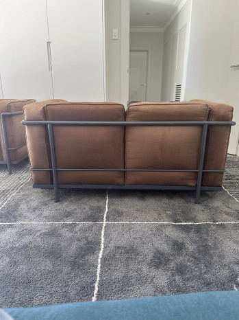 Pre-owned & Refurbished CASSINA - LC 2 Fauteuil Grand Confort, Petit ...